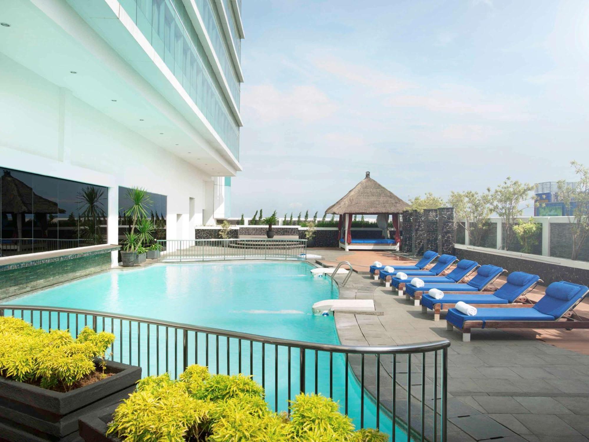 NOVOTEL JAKARTA GAJAH MADA HOTEL